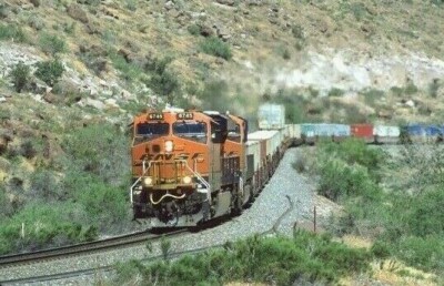 BNSF 6745 ES44C4 KINGMAN CANYON AZ ORIGINAL SLIDE 05-20-19 T1-8 | eBay