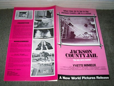 JACKSON COUNTY JAIL original 1976 pressbook YVETTE MIMIEUX/TOMMY LEE ...