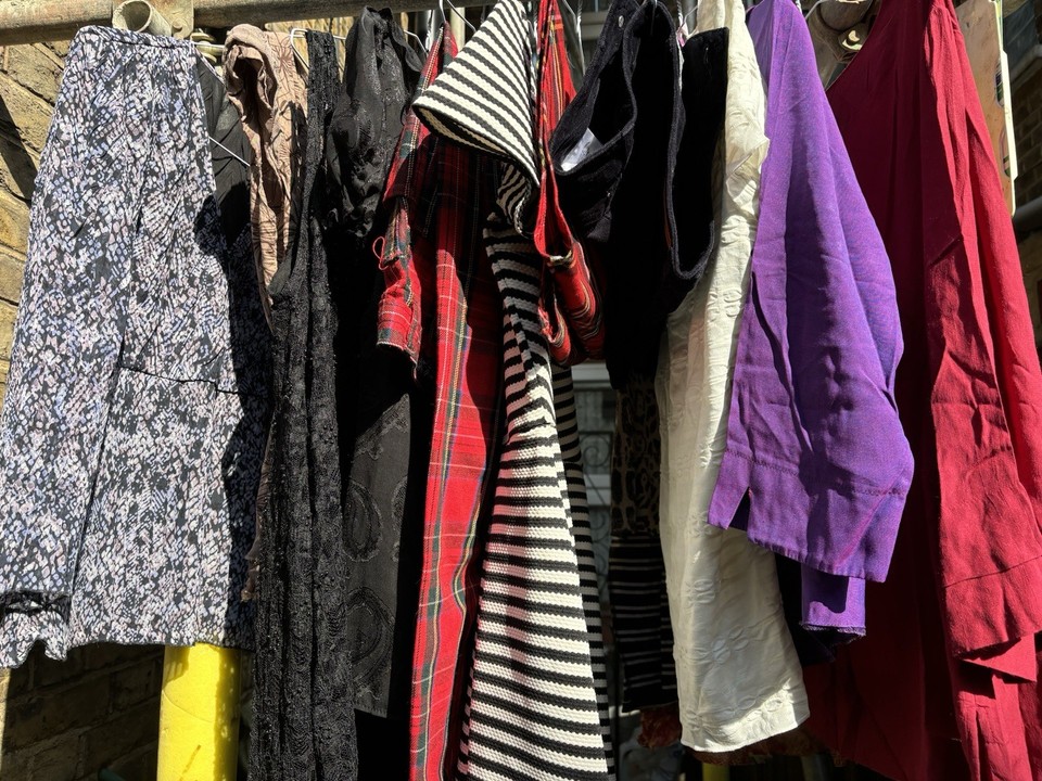 Bundle Of Ladies Vintage Second Hand Clothes Sizes 6-16 Wholesale ...