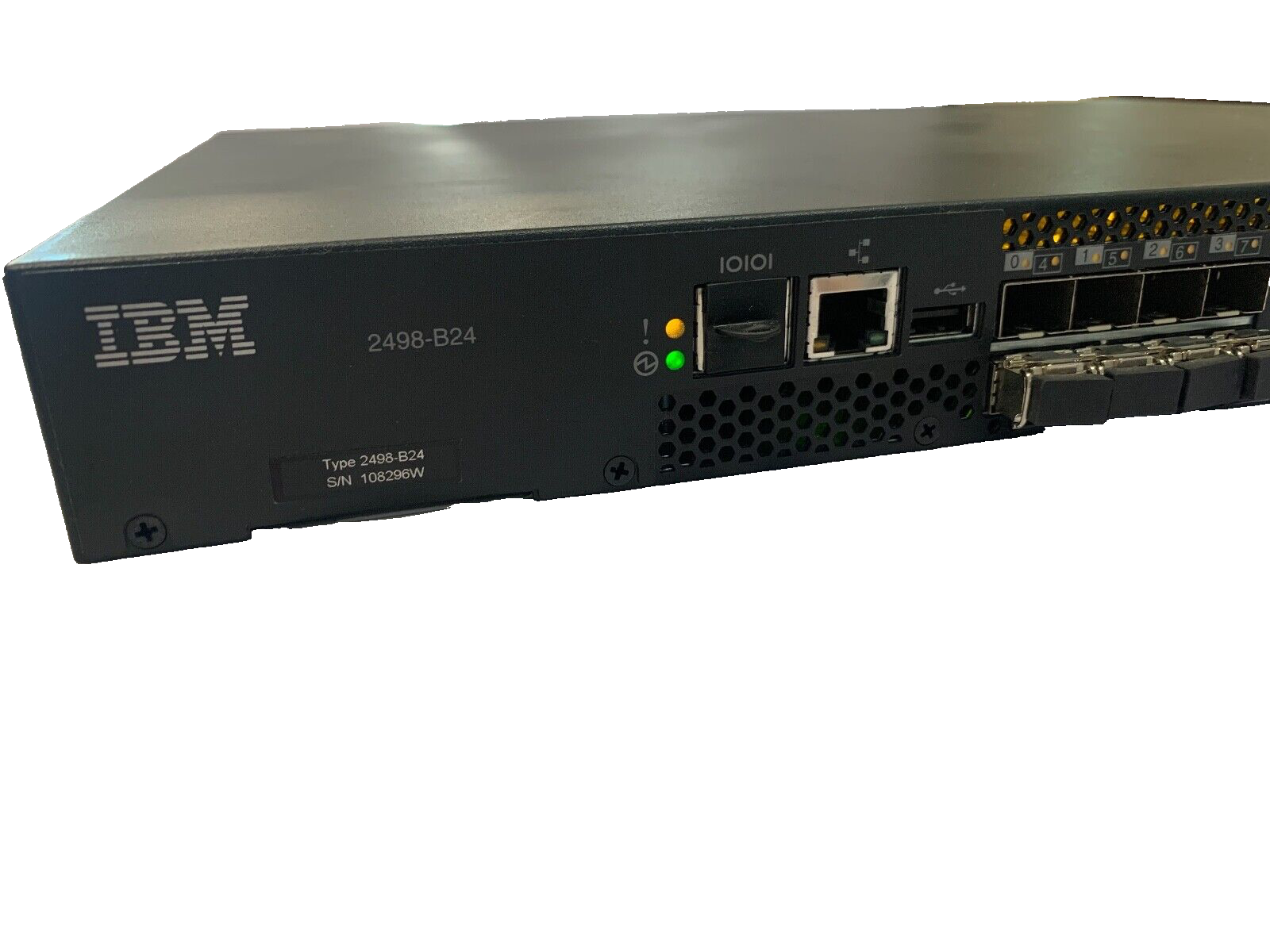 IBM 2498-B24 SAN24B 8GB 24 Port FC SAN Switch w/ 4 SFP GBIC ACTIVE | eBay