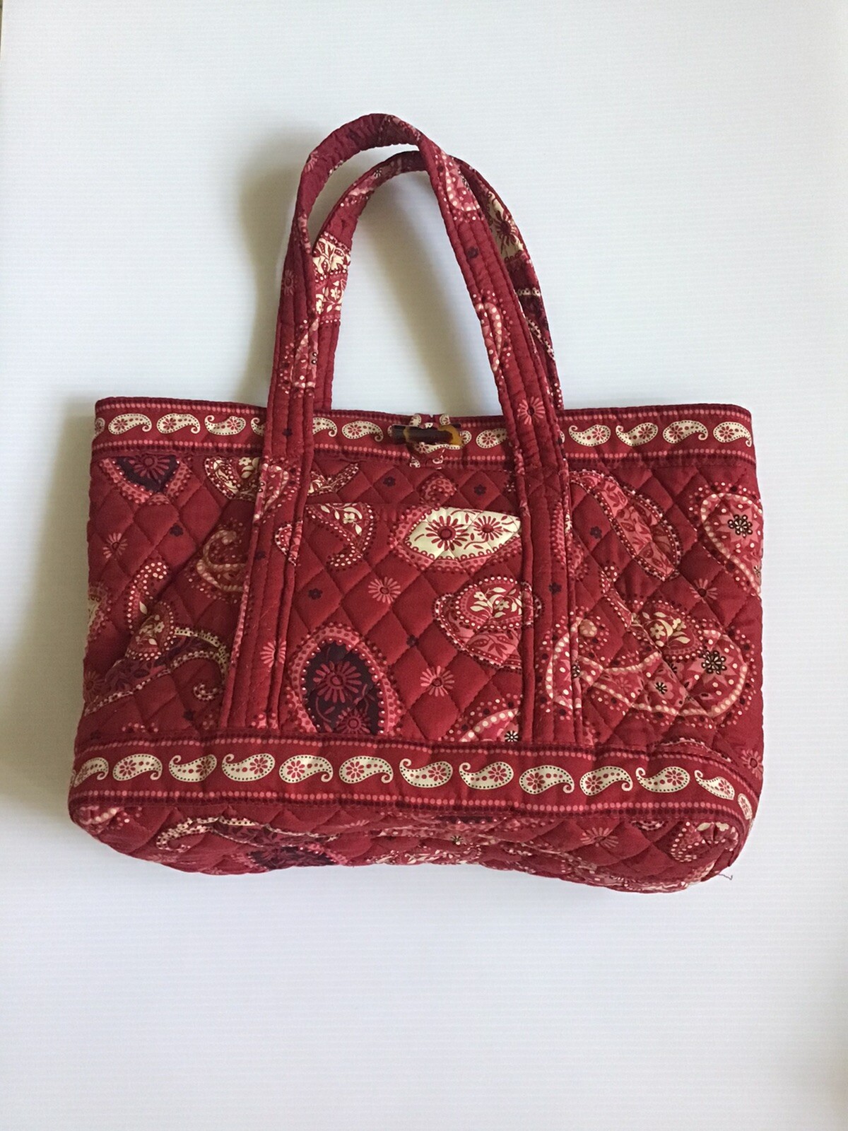 Vera Bradley Retired Mesa Red Paisley Toggle Tote Sma… - Gem