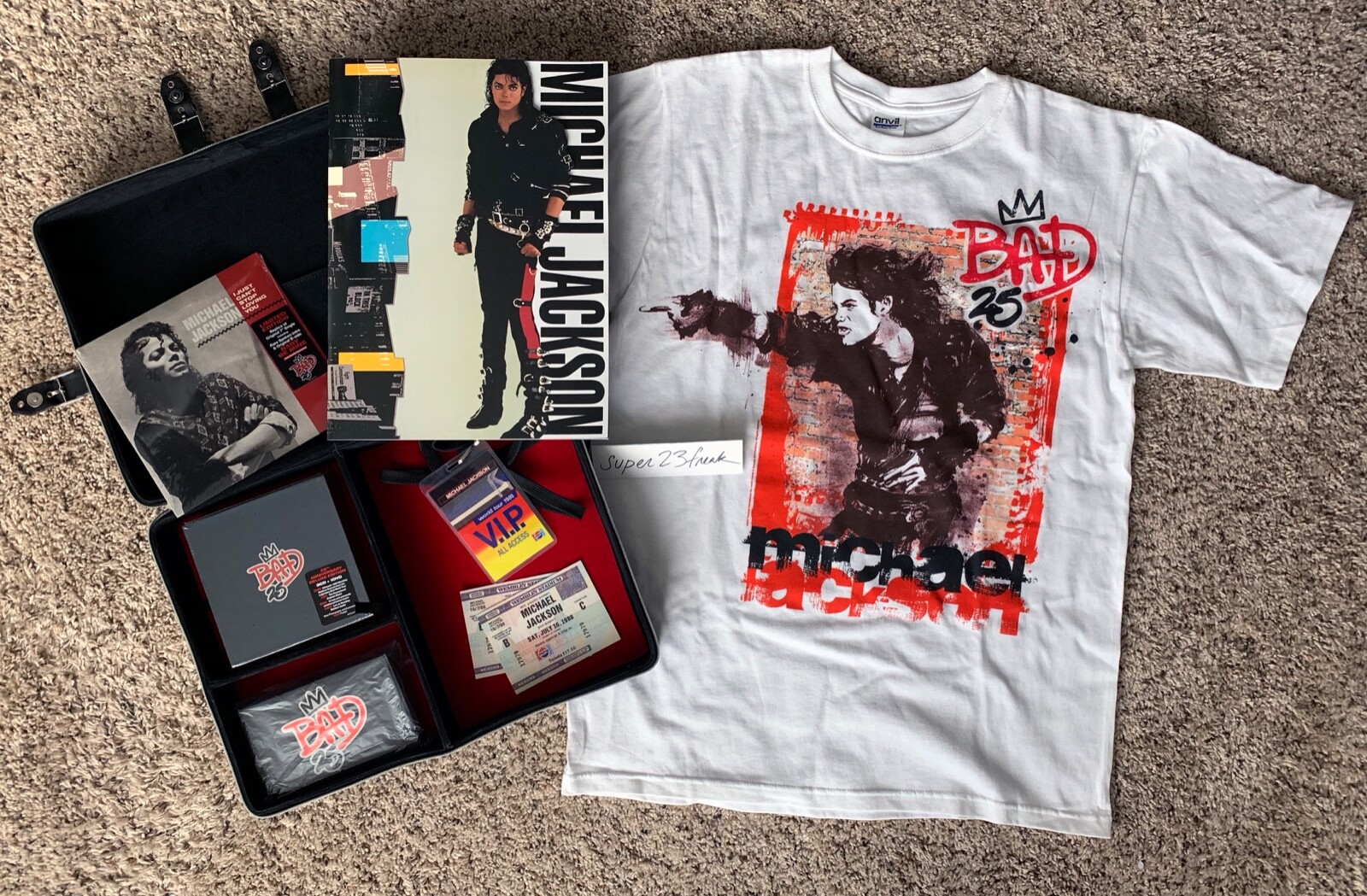 Michael Jackson Bad 25 Deluxe Collectors Edition