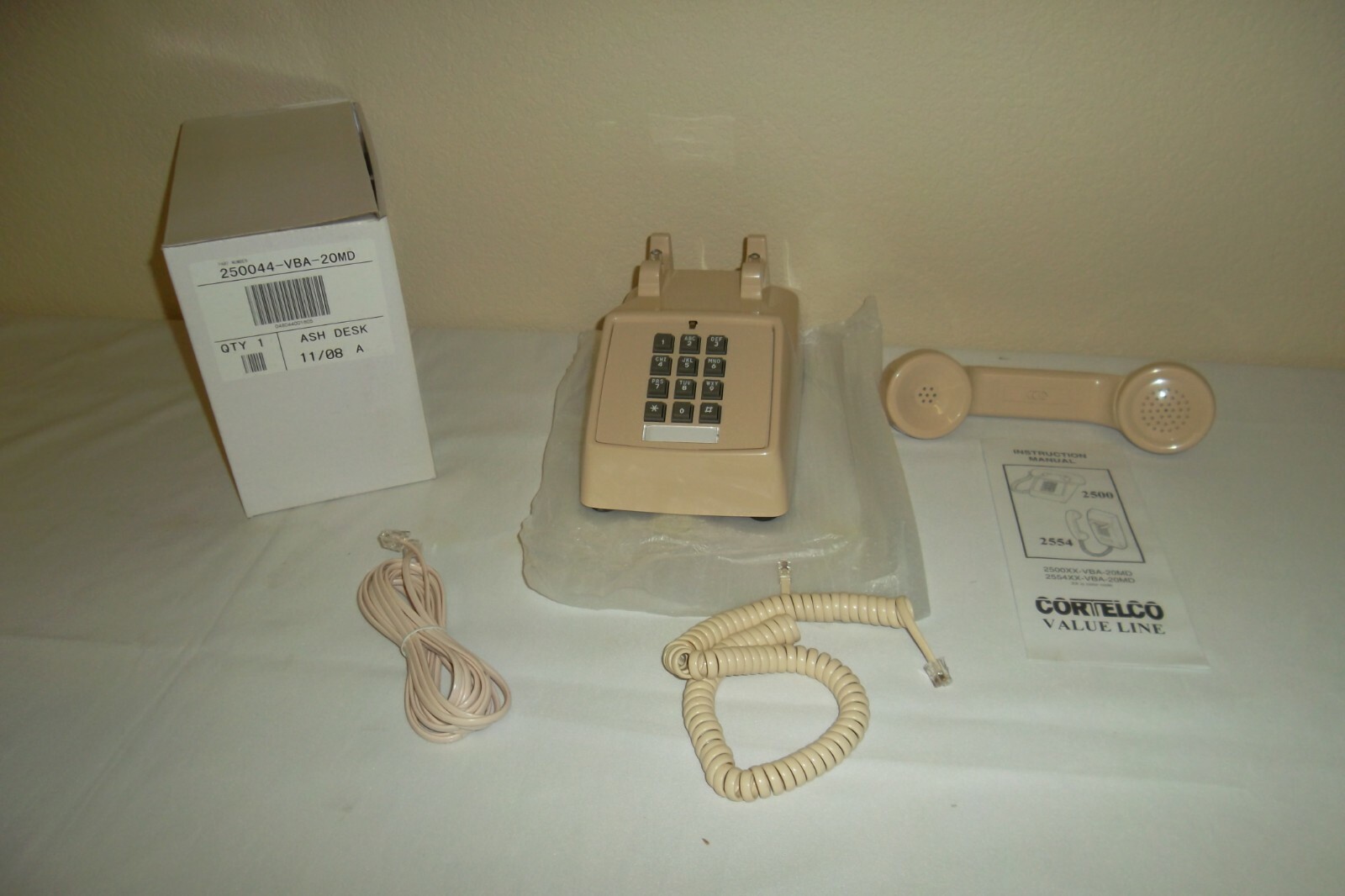 LOT-8 Cortelco 250044-VBA-20MD Standard Desk Phone 1-Line Ringer Volume ...