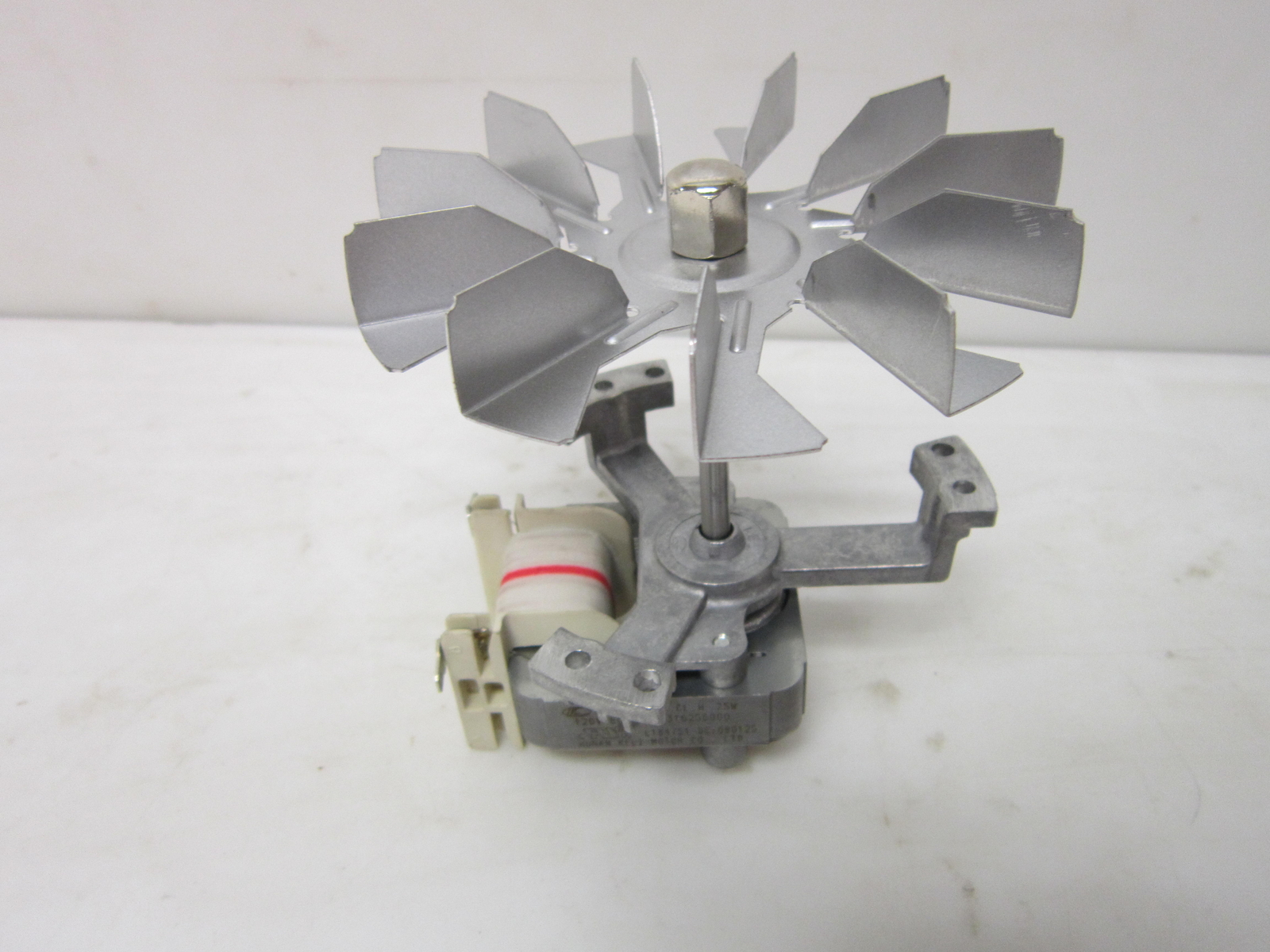 Frigidaire GCRG3060AFB Oven Cooling Fan Motor Assembly (318398302 ...