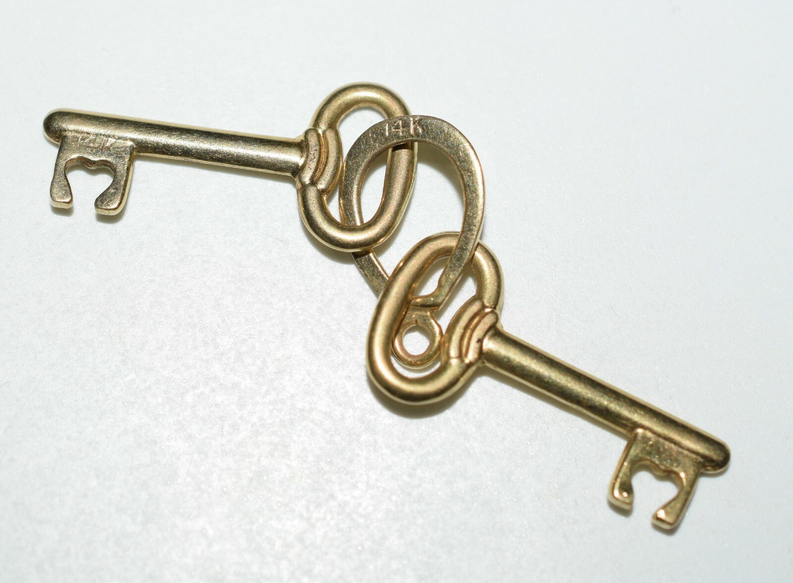 Vintage 14K Gold Keys Charm Movable Art Deco 1930s-19… - Gem