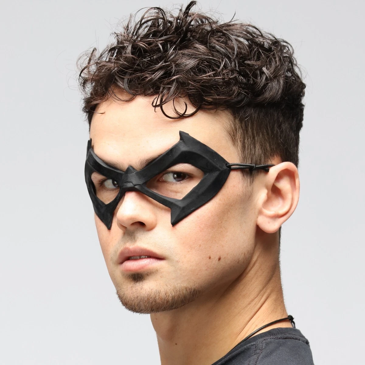 Robin Makeup Mask | Saubhaya Makeup