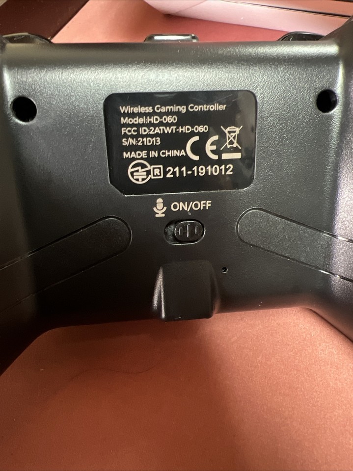 NEW IN BOX Wireless Gaming Controller HD-060 PS/ PC / Android ...