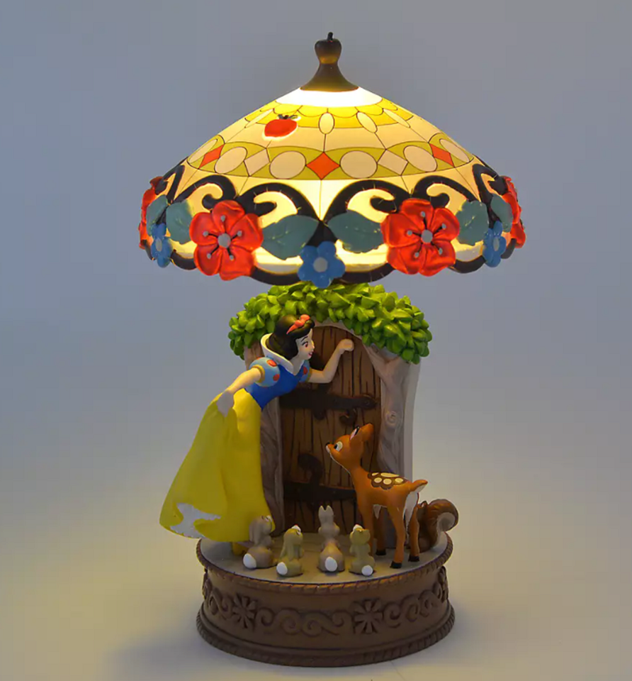 SNOW WHITE & SEVEN DWARFS FIGURE LED LIGHT DISNEY STORE JAPAN ...