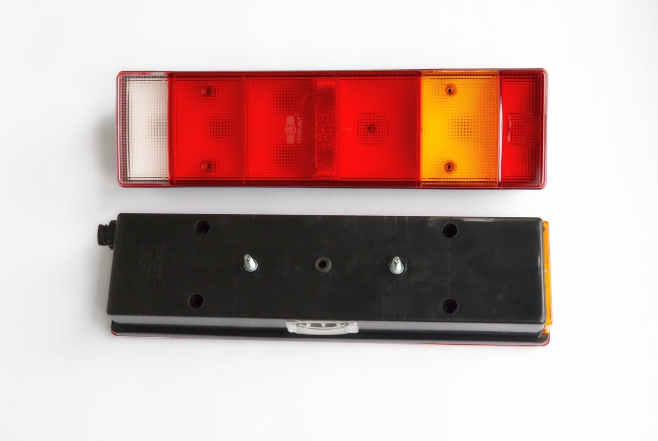 Rear Tail Recovery Bulb 2x Lights 12/24V for Truck Trailer Chassis MAN ...