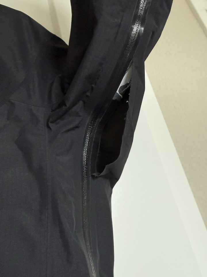ARCTERYX ARC’TERYX BLACK GORETEX GORE-TEX PACLITE SHELL JACKET MED ...