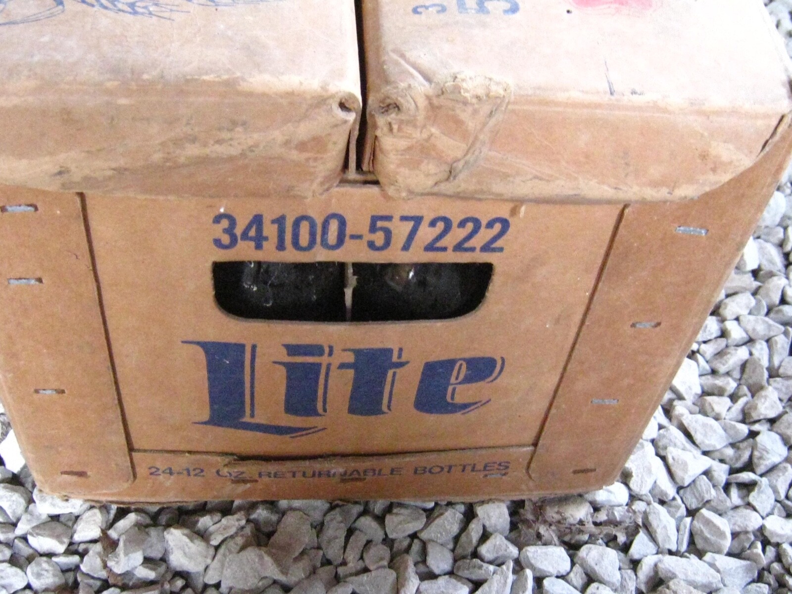 MILLER LITE BEER CASE OF 24 RETURNABLE BEER BOTTLES IN ORIGINAL BOX | eBay