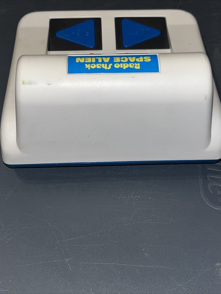 VTG Radio Shack LCD Space Alien Handheld Game 1990 Tandy Table Top *Not ...