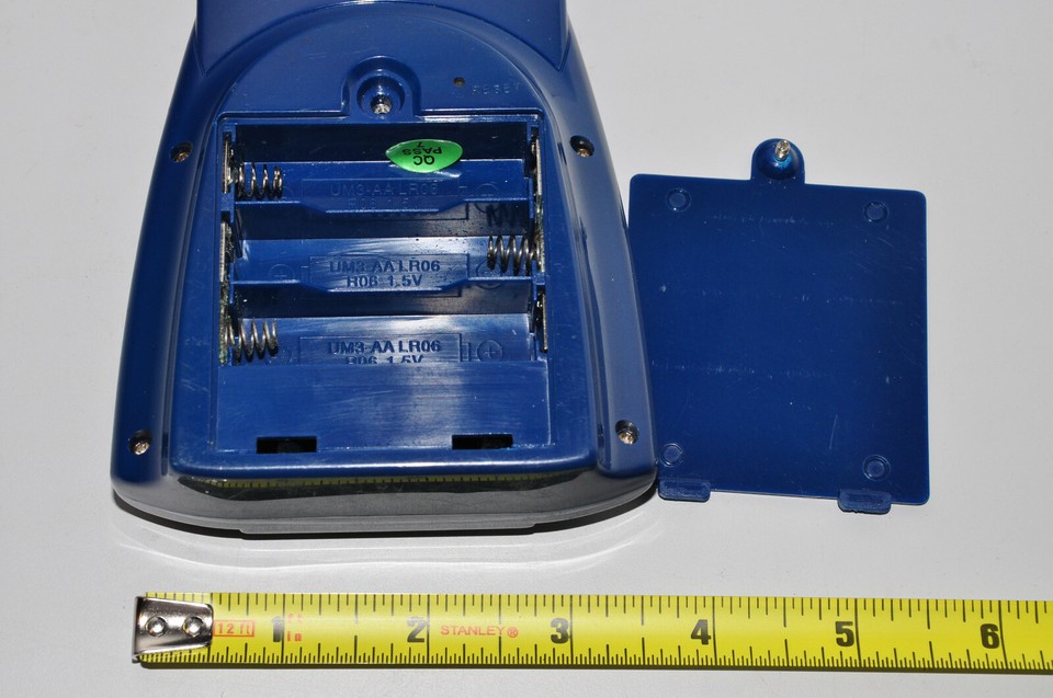 Space Invaders Hand Held Game Taito Hiro Retro 2004 MGA Entertainment (Blue) | eBay