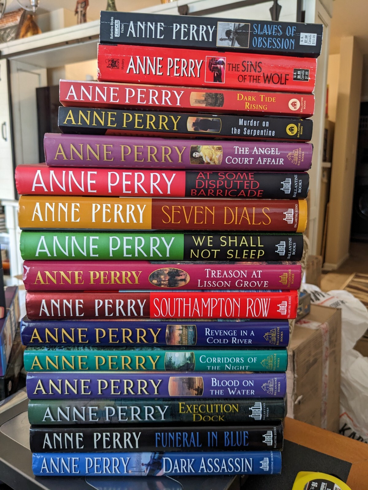 19 ANNE PERRY Books Lot of various Investigator Monk & Pitt etc 1st ...