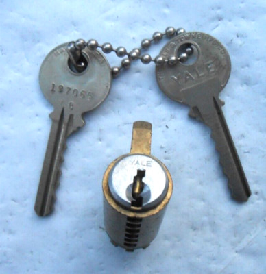 Vintage YALE cylinderVB keyway With 2 keys | eBay