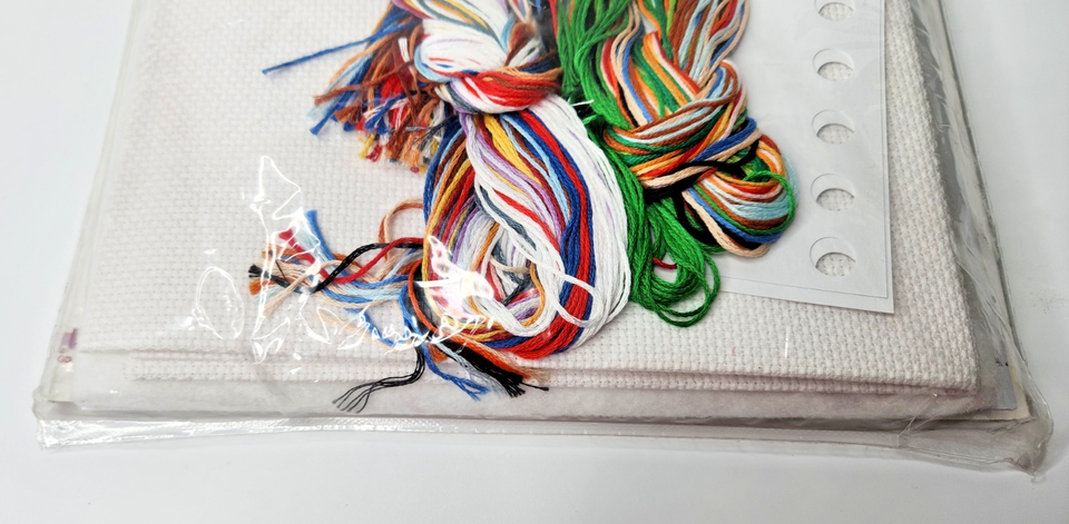 Janlynn 2008 Counted Cross Stitch Kit 24 Festive Ornaments Sealed 023 ...