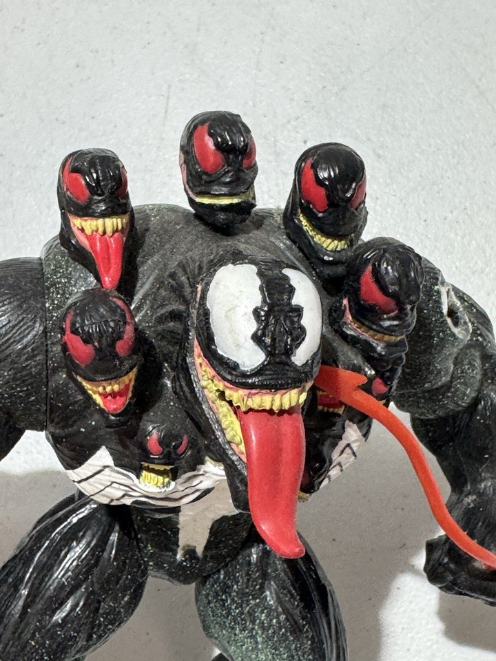 ToyBiz Marvel Venom Planet Of The Symbiotes Venom The Madness 1996 7 ...
