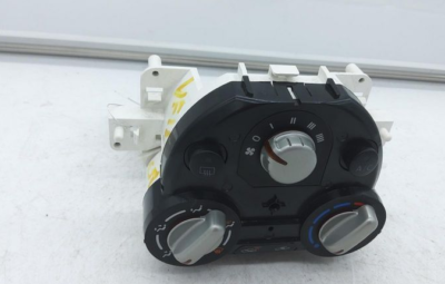 2014 Nissan Versa A/C AC Heater Temperature Control | eBay