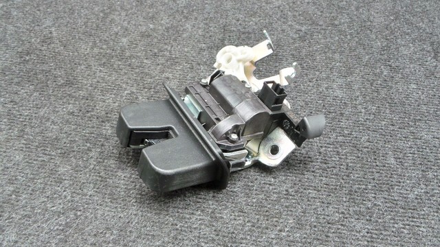 3G0827503A Lock Trunk Tailgate Audi A4 Saloon (8w2) Design 1173584 for ...