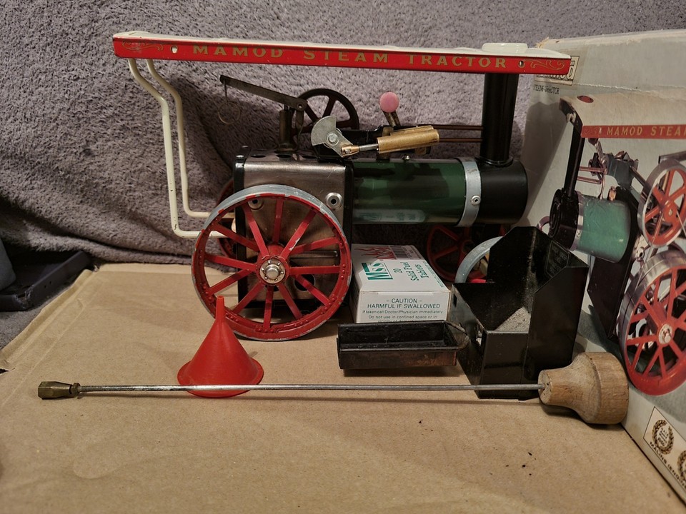 Mamod Steam Engine with box please study photos for accurate ...
