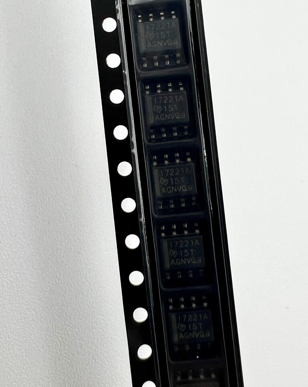 5pcs of ISO7221ADR IC Digital Isolator General Purpose 2.5KV CMOS 2-CH ...