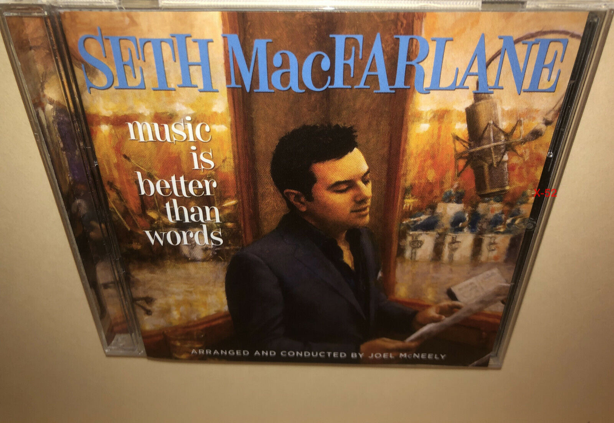 Junger Seth Macfarlane 'Extra' With Seth MacFarlane And Mark Wahlberg