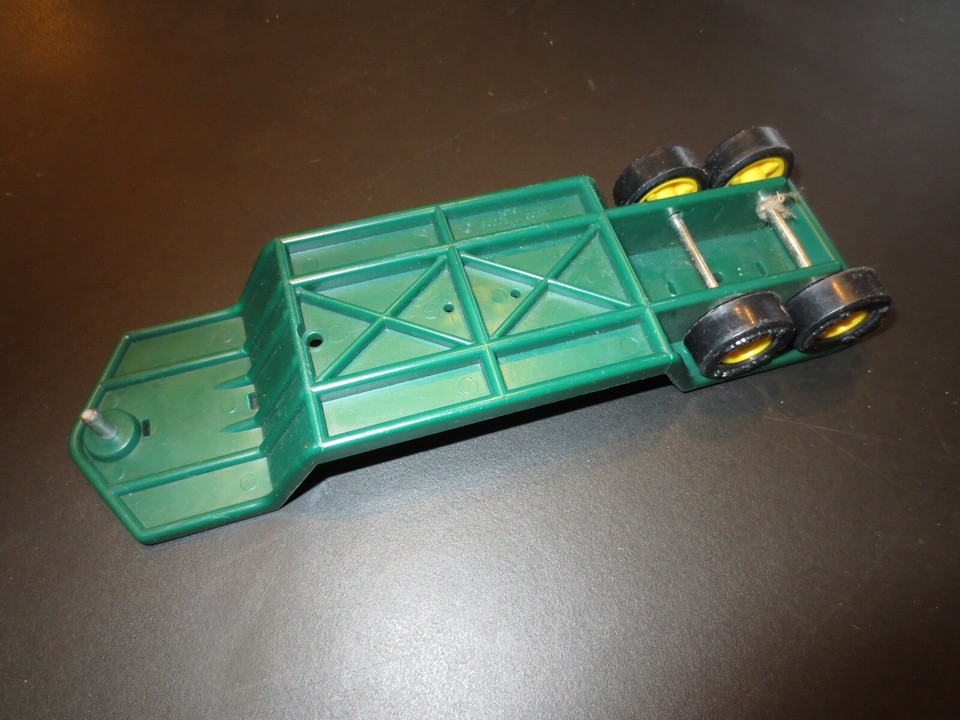 EARLY VINTAGE BUDDY L LOWBOY TRAILER IN DARK GREEN DATED 1979 IN EXC ...