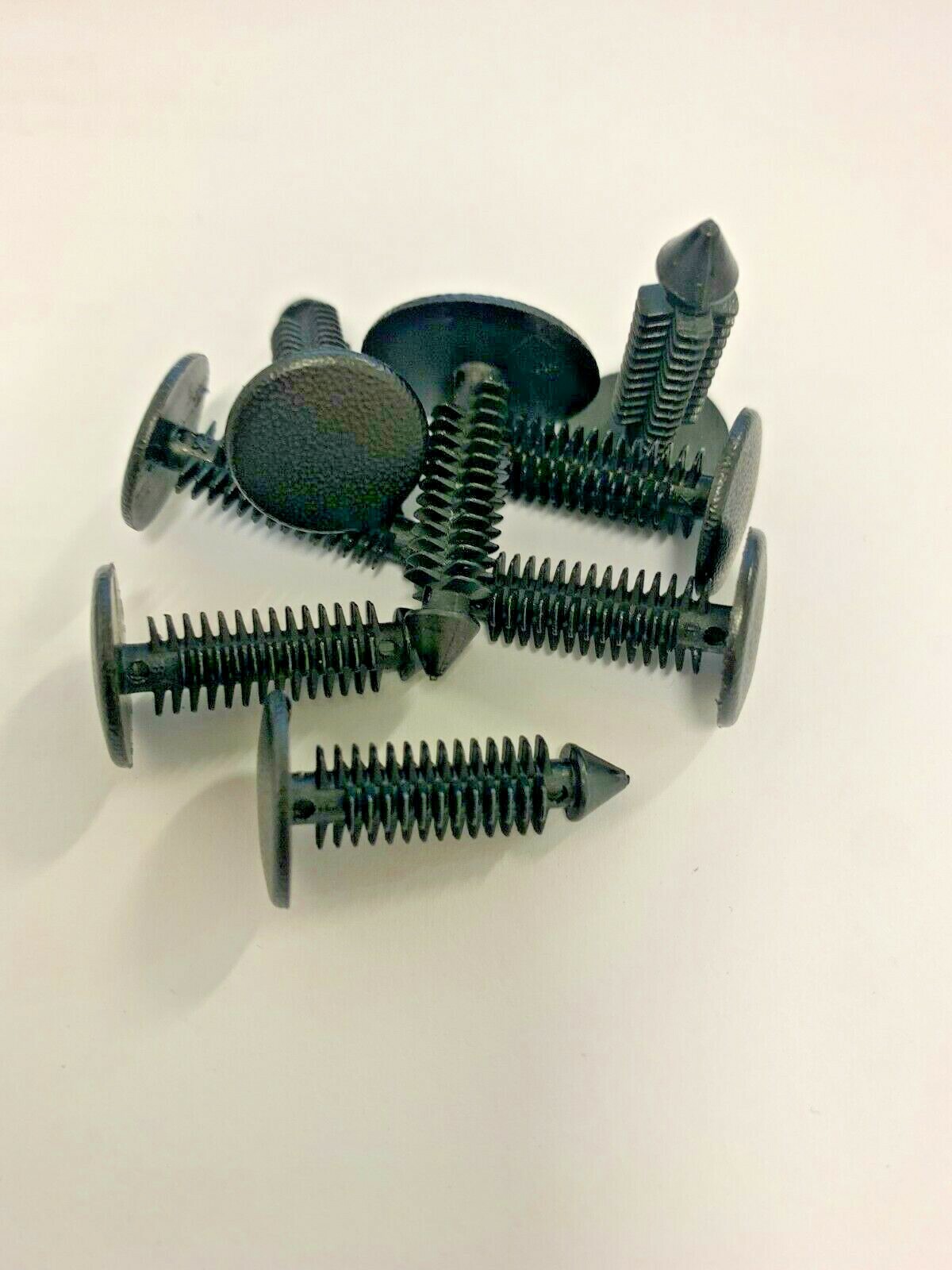 Xmas Tree Clip 7mm Dia x 15mm Long 14mm Head Black Fastener Trim Push ...