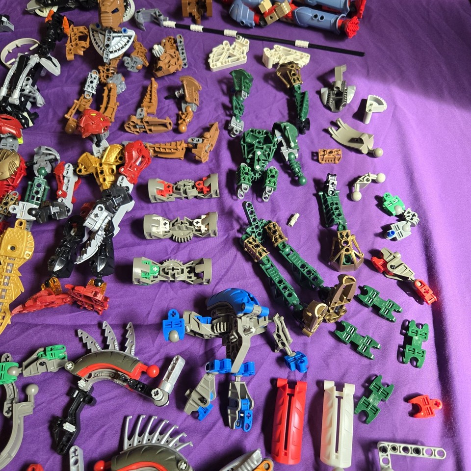 Lego Bionicle Parts Lot 200+ Pieces Weapons Armor Heads Torsos Limbs ...