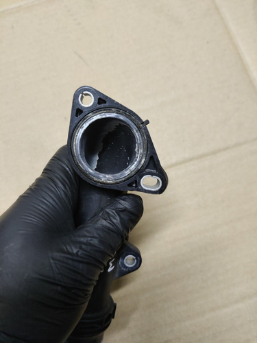 2007-2011 BMW 3 SERIES 318I E90 E91 ENGINE COOLING CONNECTOR PIPE ...