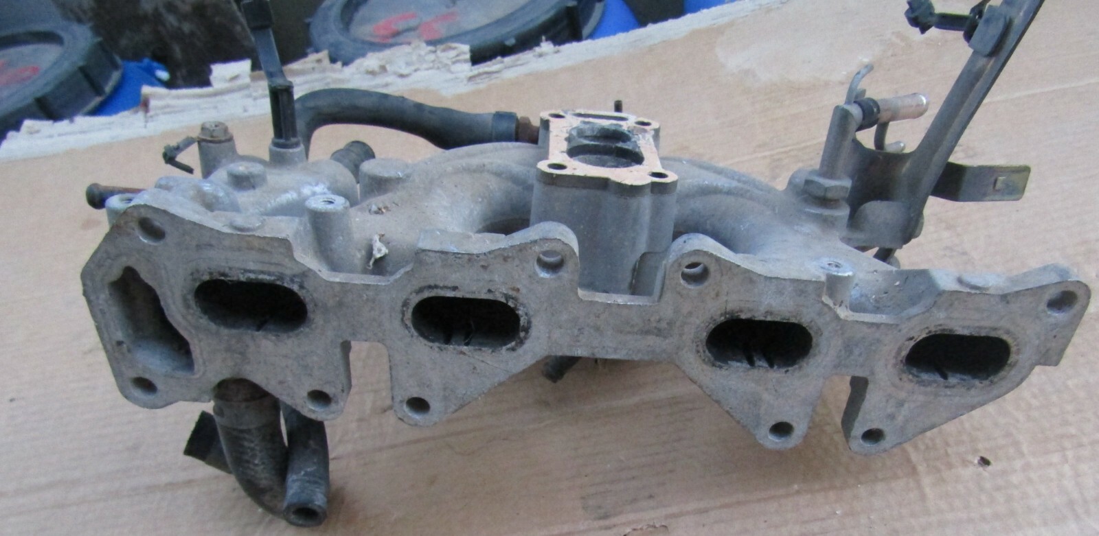Nissan GA16DS GA14DS GA15DS Intake manifold Sunny Pulsar N14, N15 ...
