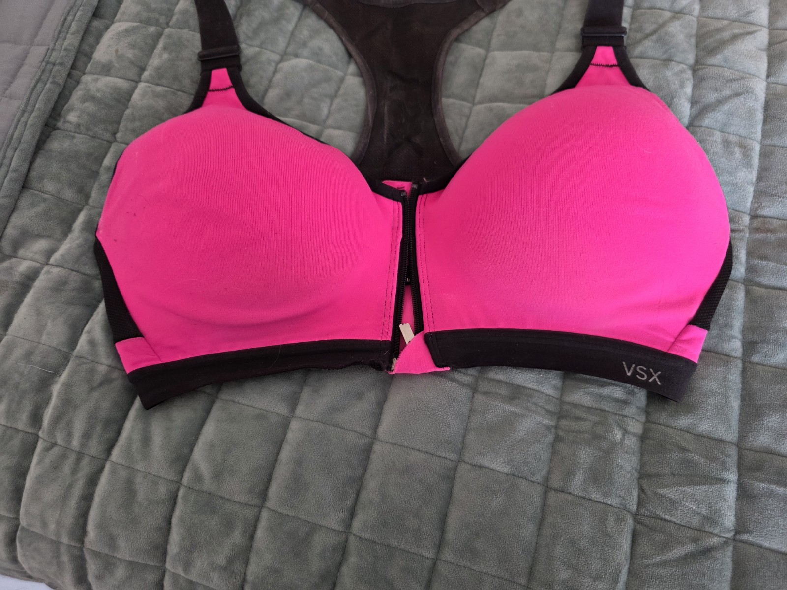 Victoria Secrets 36DD - Gem