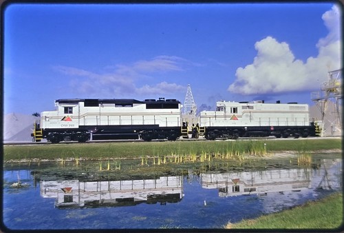 Conrad Yelvington CYXX CYDZ GP30M 2105 GP7 321 Sanford FL Orig ...