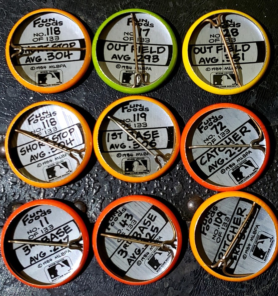 1984 Fun Foods 9 Baseball Buttons + Wax packet. Ripken Henderson Ryan ...