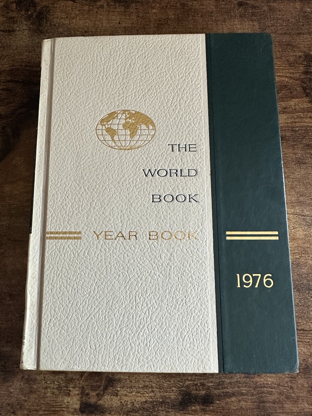 Vintage World Book Of The Year 1976 Review of Events Birthday Gift ...