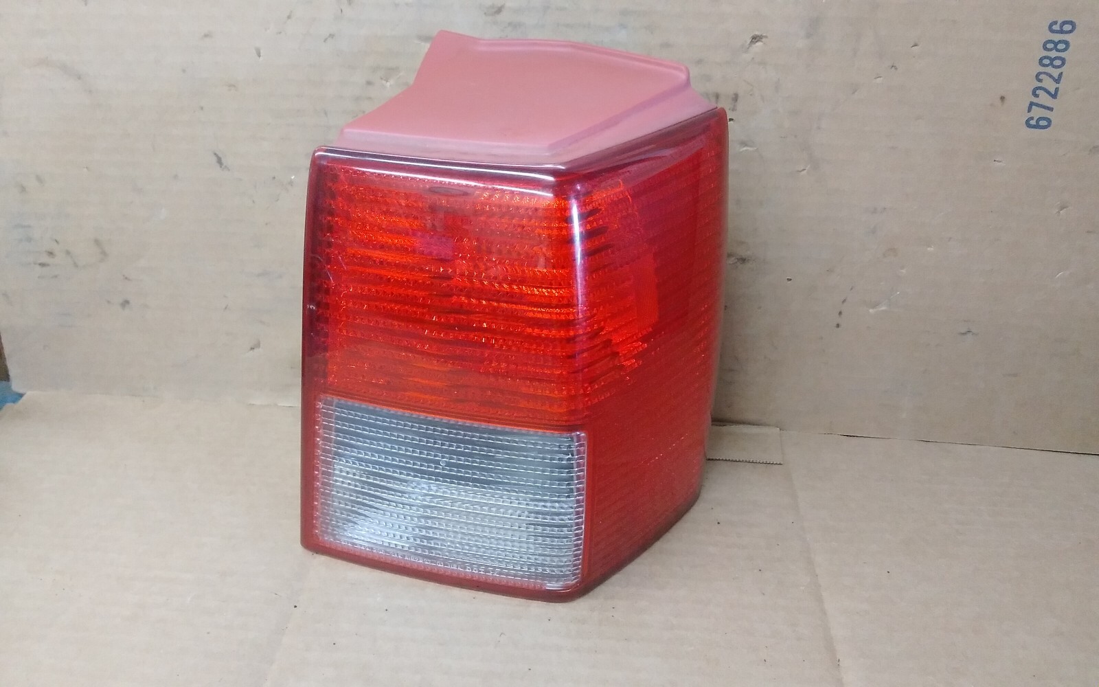 Mitsubishi Endeavor Tail Light Lamp Taillight OEM 04 05 RH for sale ...