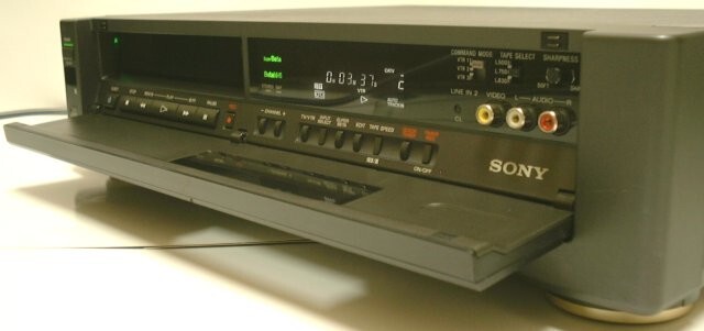 Sony SL-HF2000 Super Beta Betamax HiFi Stereo Player Recorder VCR Deck ...