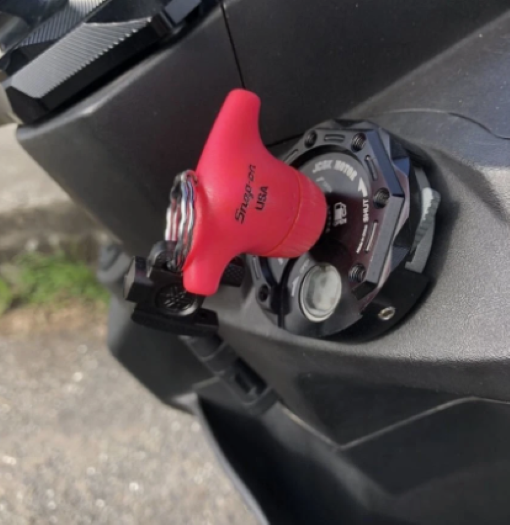 Snap-On Type T Grip Keyholder Key Chain Keyring Pink Limited to Japan ...