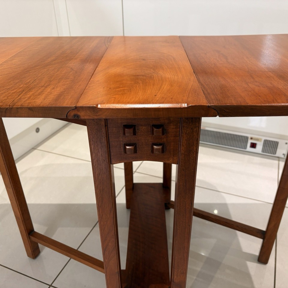 Arts & Crafts Inspired Gate Leg Double Drop Leaf Sutherland Style Table ...