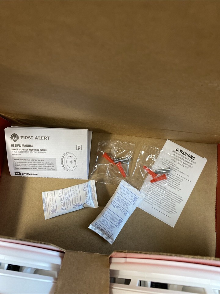 First Alert Voice & Location Alerts 2-in-1 Smoke & Carbon Monoxide ...