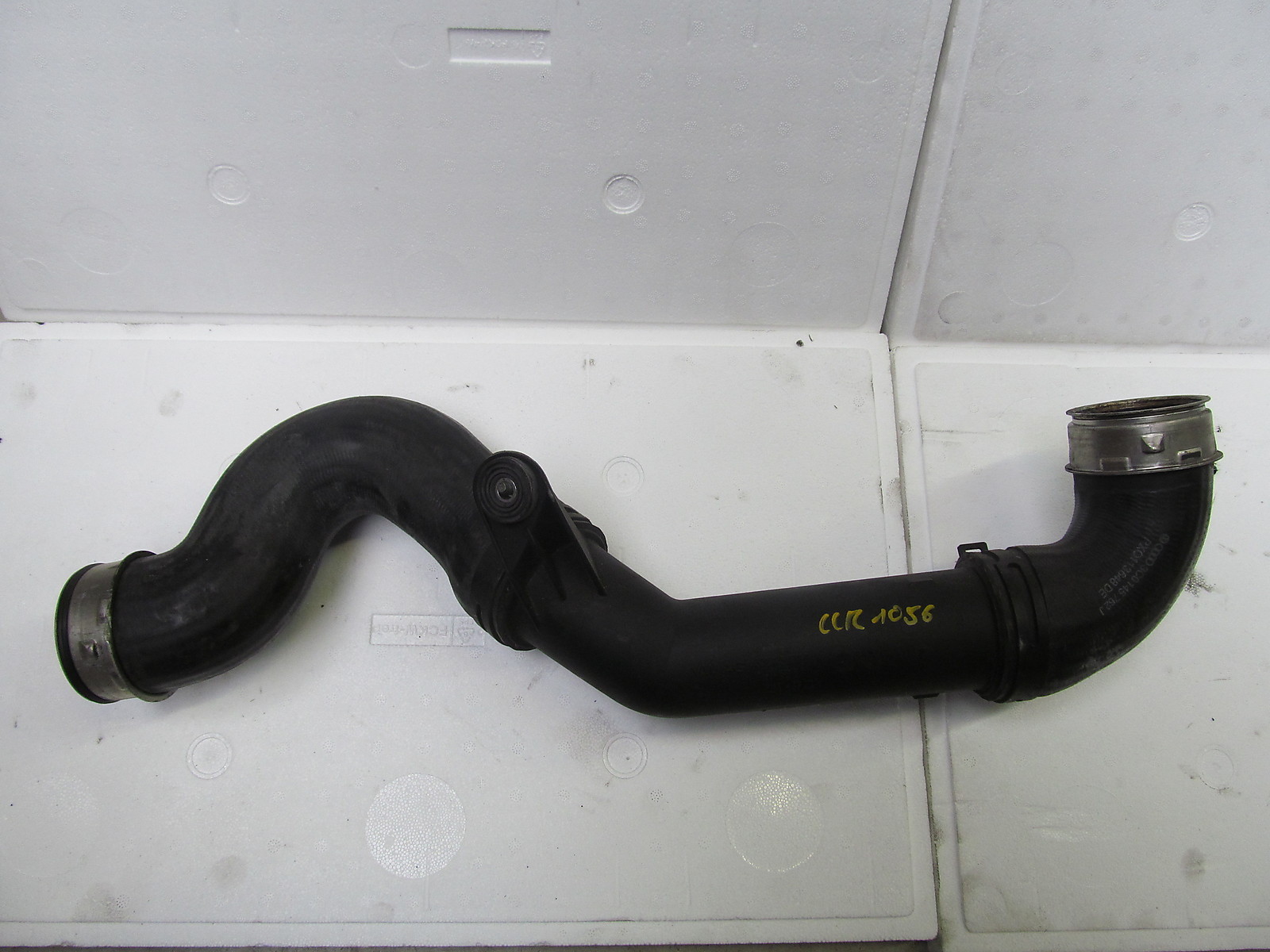 Ladeluftrohr Ladeluftschlauch VW Golf VW Passat VW Touran VW T5 ...