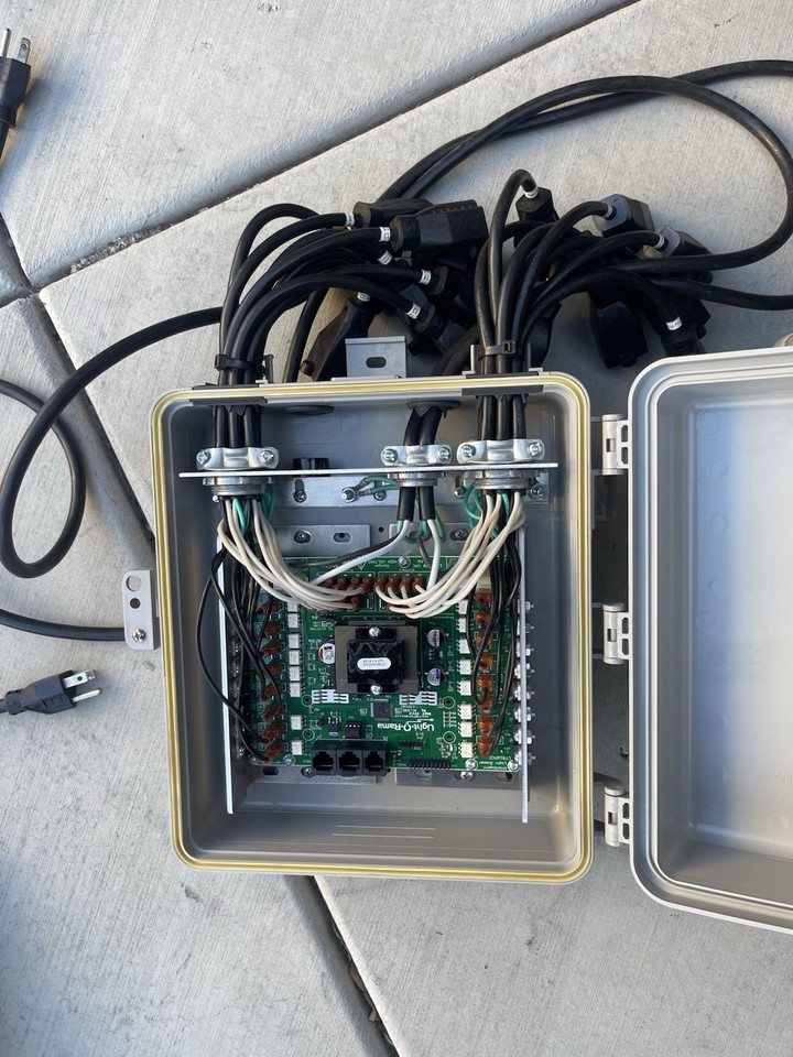 Working/Tested Light-o-rama Controller - CTB16PC 16 Channel Fast ...