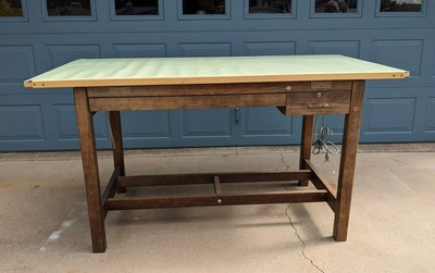 1900-1950 - Drafting Table Industrial - 2