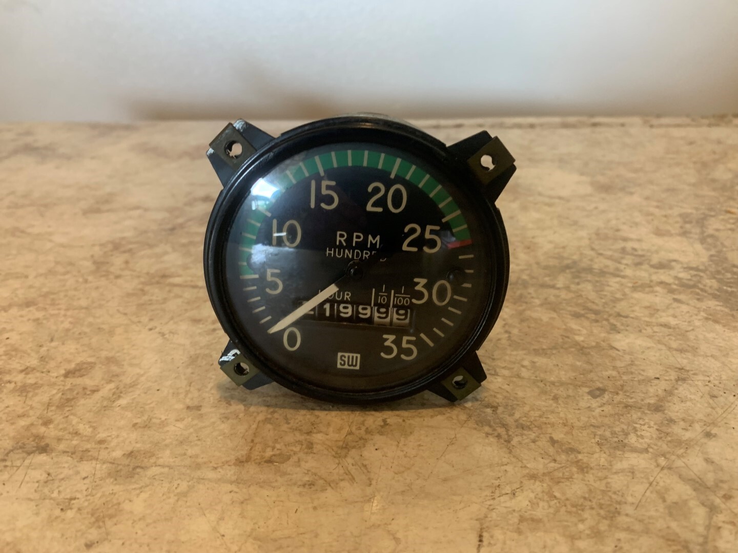 Piper PA-32-300 Cherokee Six Tachometer P/N 621773 (0819-82) for sale ...