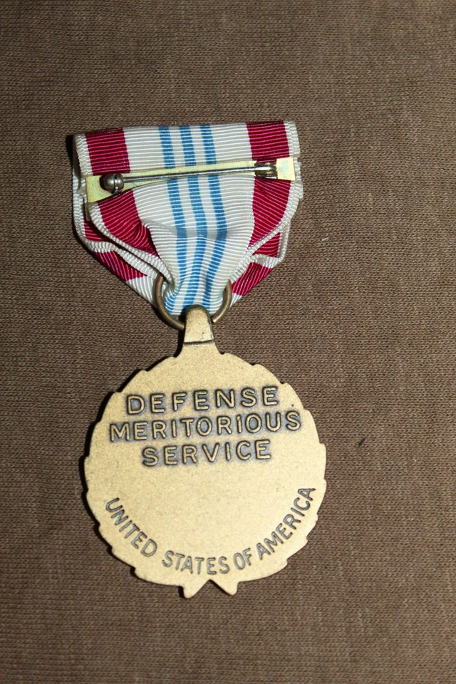 Original U.S. Defense Meritorious Service Medal w/Full PB Ribbon | eBay
