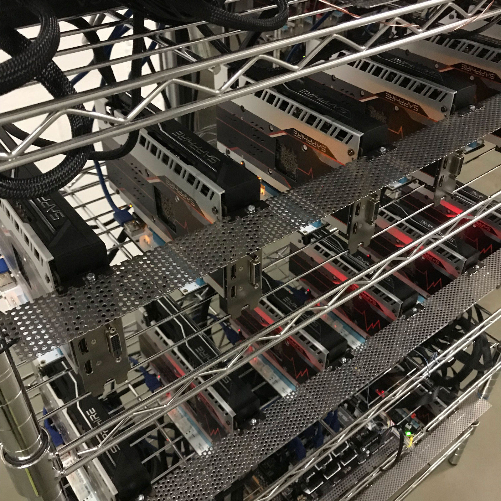 1 x Crypto Mining Rig Ethereum Bitcoin Alt Coins 12 GPUs (32Mh/s per ...