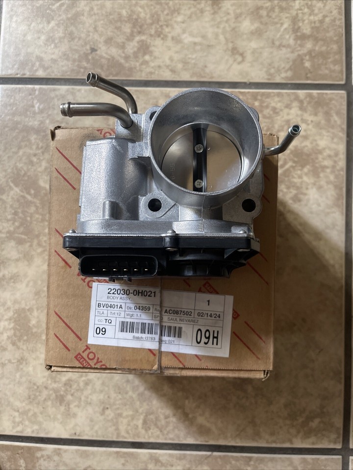 OEM Genuine Toyota 2AZ-FE 2.4L Electric Throttle Body Assembly 22030 ...