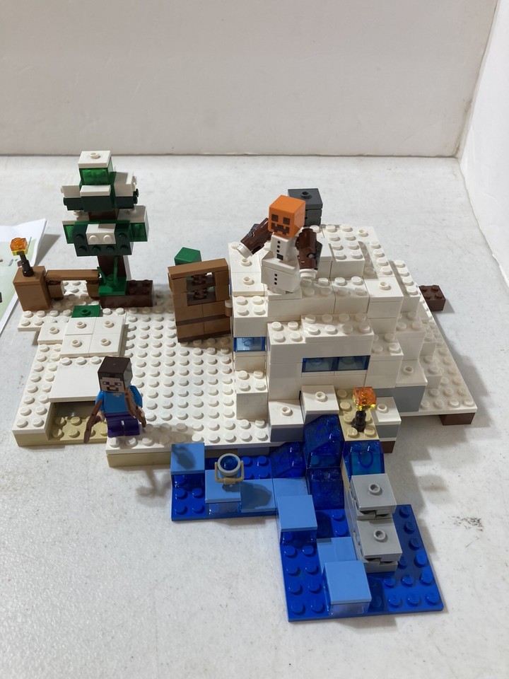 #21120 the snow hideout lego minecraft 2015 no box no manual complete ...