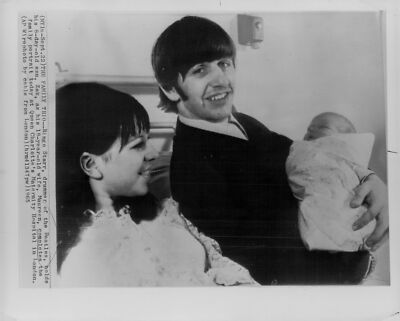 1965 Ringo Starr The Beatles w/Wife & Baby Son Wire Photo | eBay