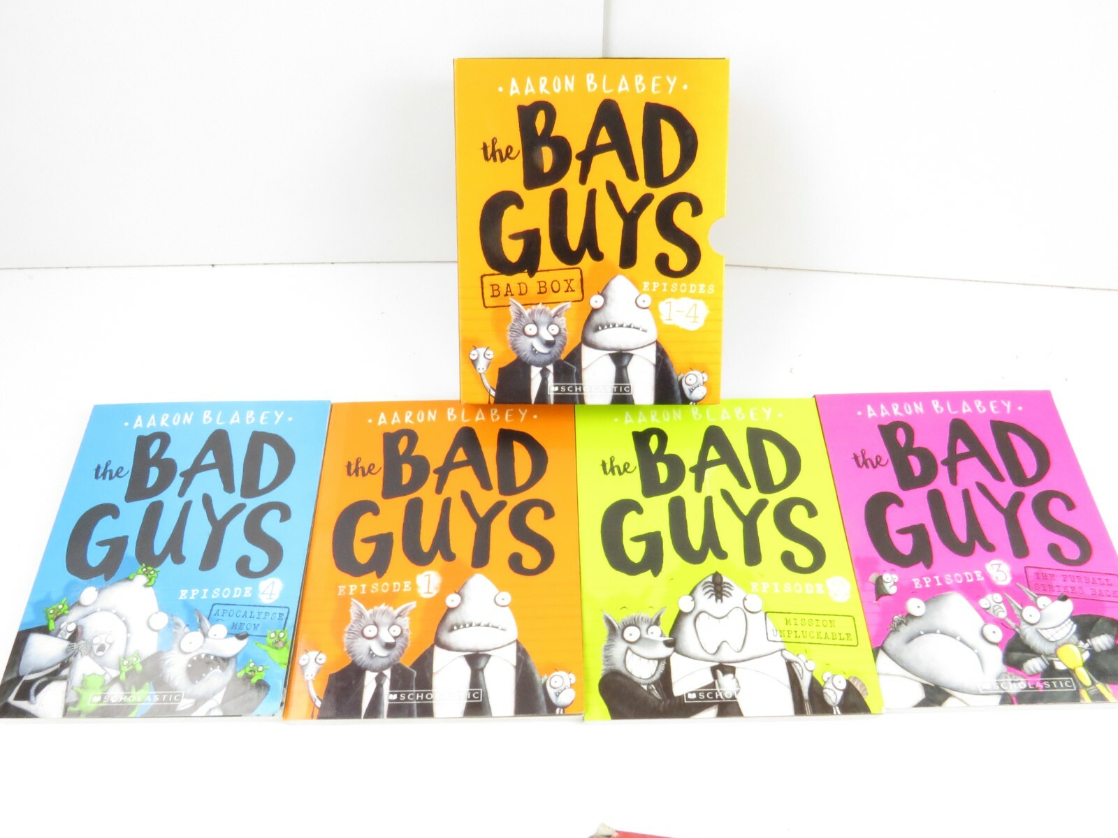 The Bad Guys: Bad Box 4 Book Set! Children's Fiction Books by Aaron ...